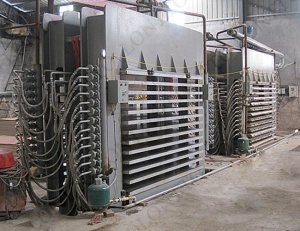 Mesin Press Plywood Panas - Mesin pembuat kayu lapis LT